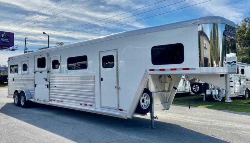 2026 Cimarron Norstar Head to Head - White - 4 Horse Straight Load ...