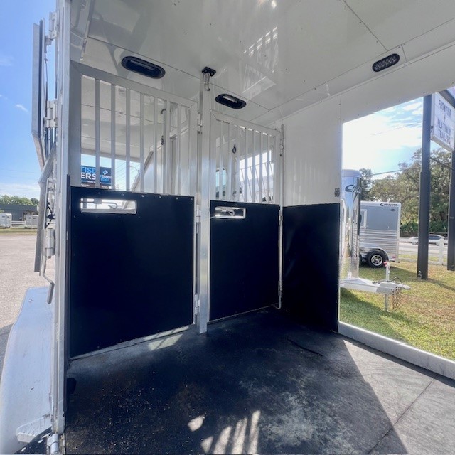 2021 Exiss Head to Head - White - 4 Horse Straight Load Gooseneck Horse ...