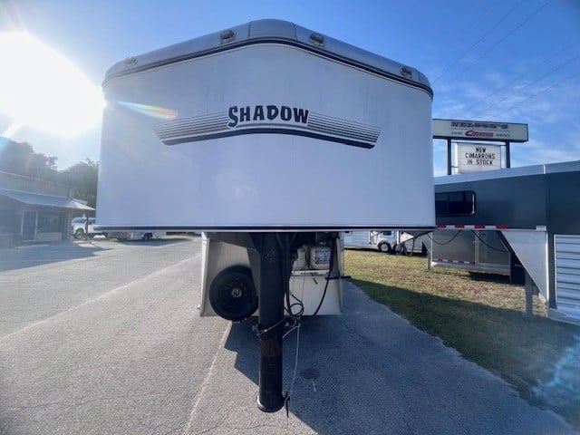 2008 Shadow Weekender 2 Horse Slant Load Gooseneck Horse Trailer ...